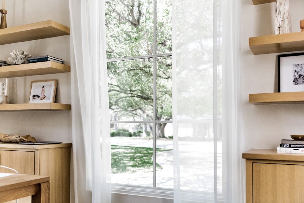 Window Treatment Design Tips - The Do's And Don'ts of Buying Curtains