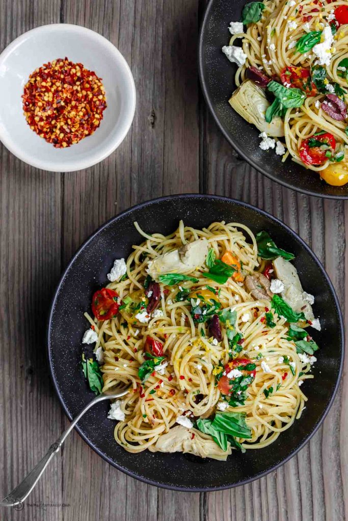 These 15 Light Pasta Recipes Are Bursting With Summer Flavors