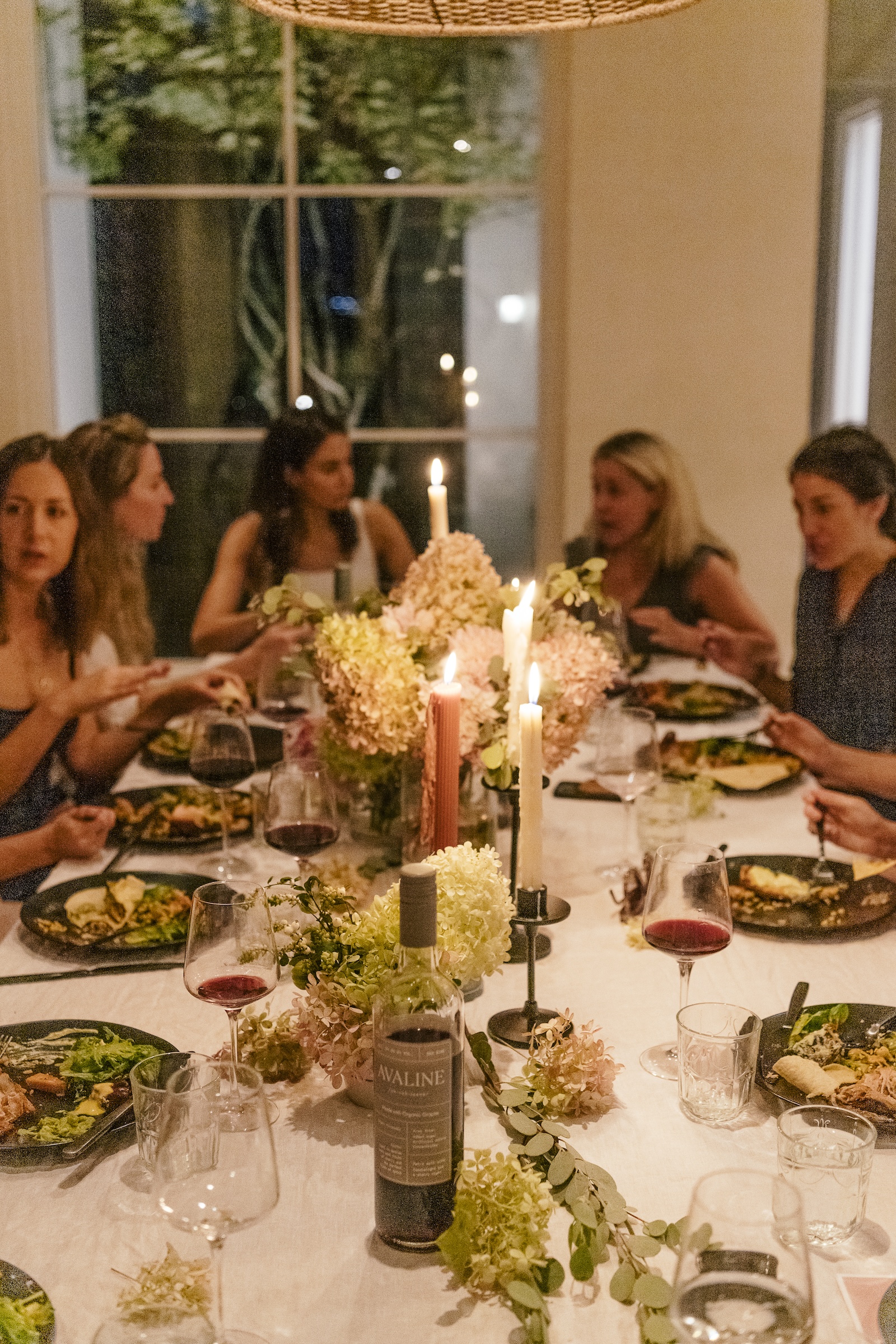 The Surprisingly Glamorous Case for the Cramped Dinner Occasion – The ...