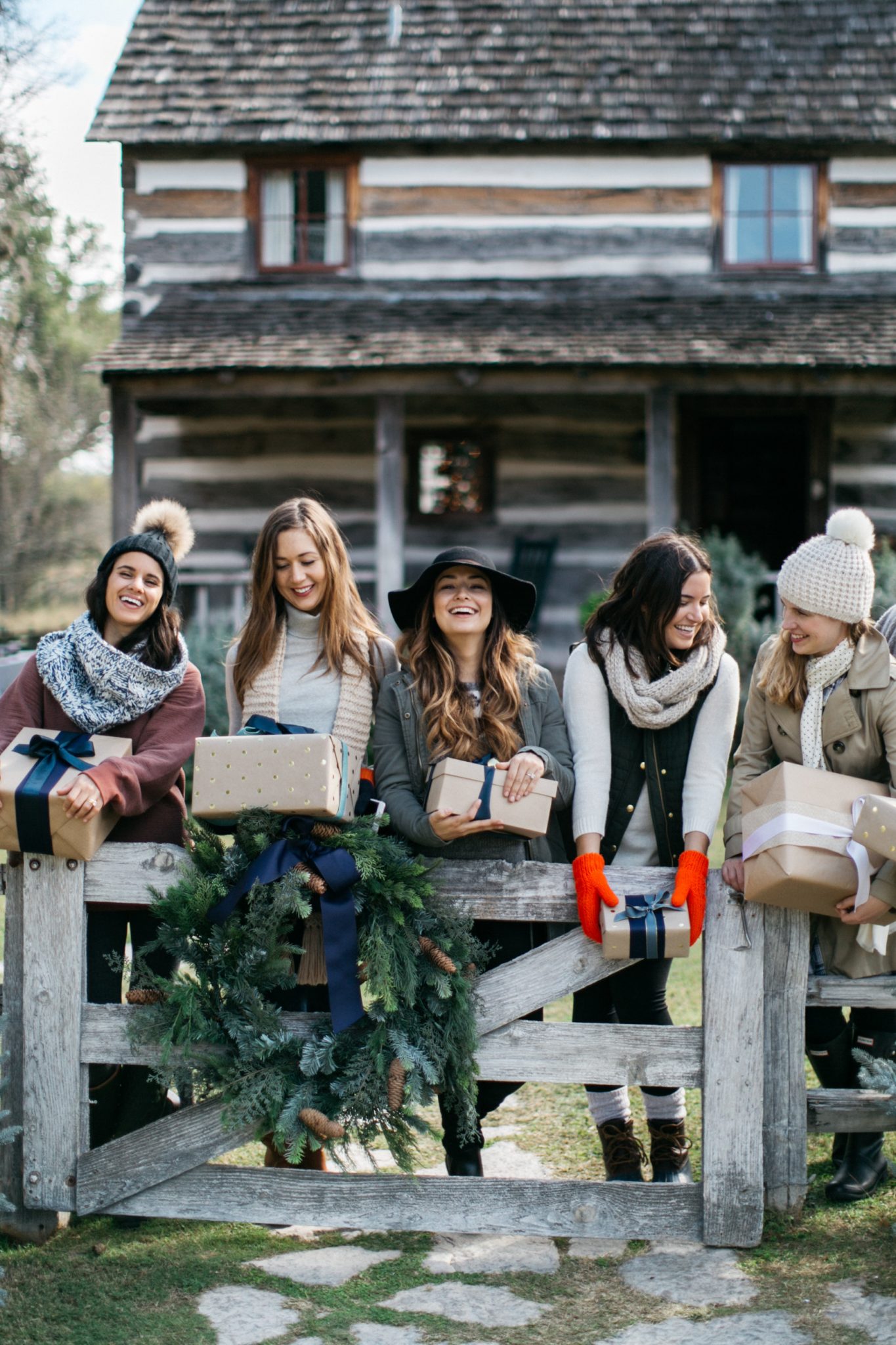 10 Ways to Give Back During the Holidays and Help People in Need