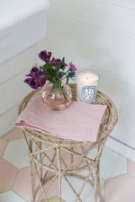 5 Genius Powder Room Décor Ideas from Interior Designers