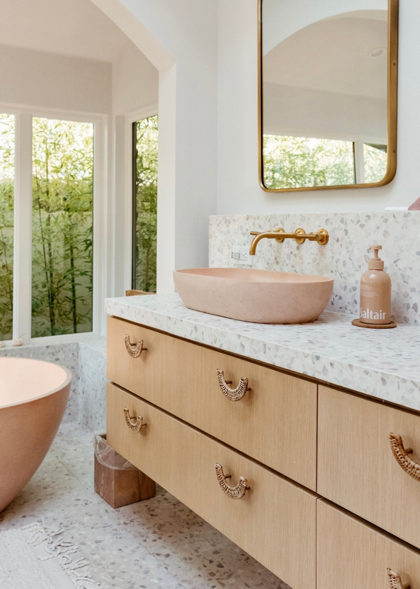 Best Cleaning Apps to Use in 2024, Reviewed