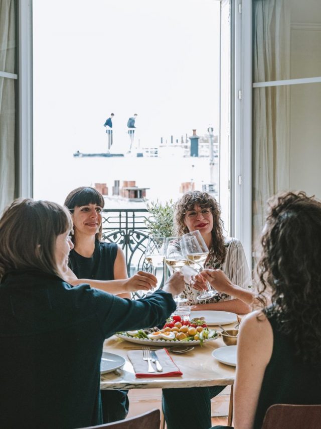 47 Great Conversation Starters For Every Situation