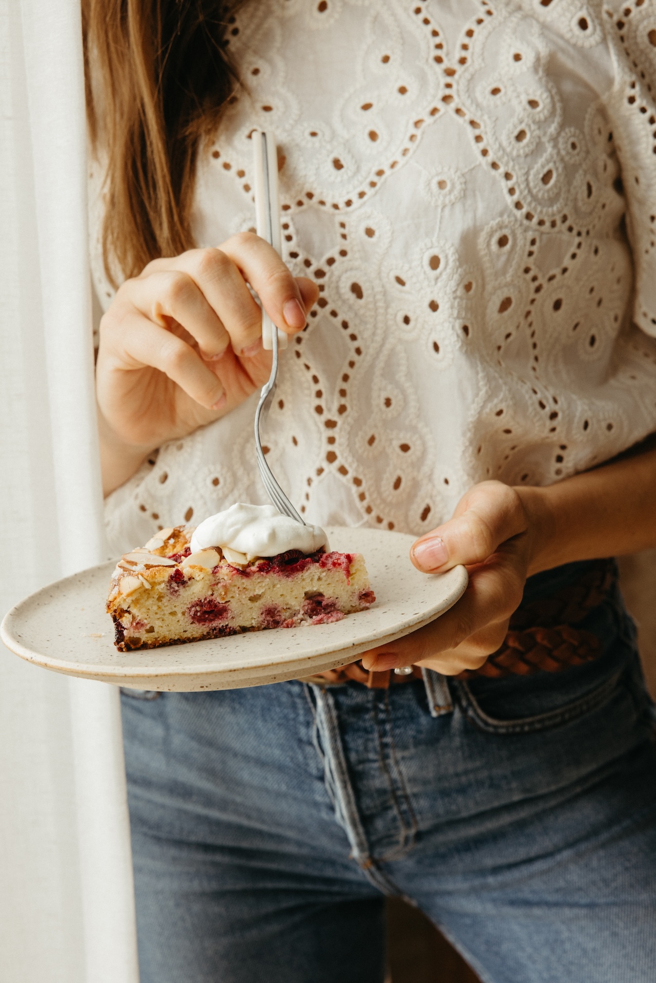 A Lemon Raspberry Almond Cake to Celebrate Sunshine (Grain and Gluten ...