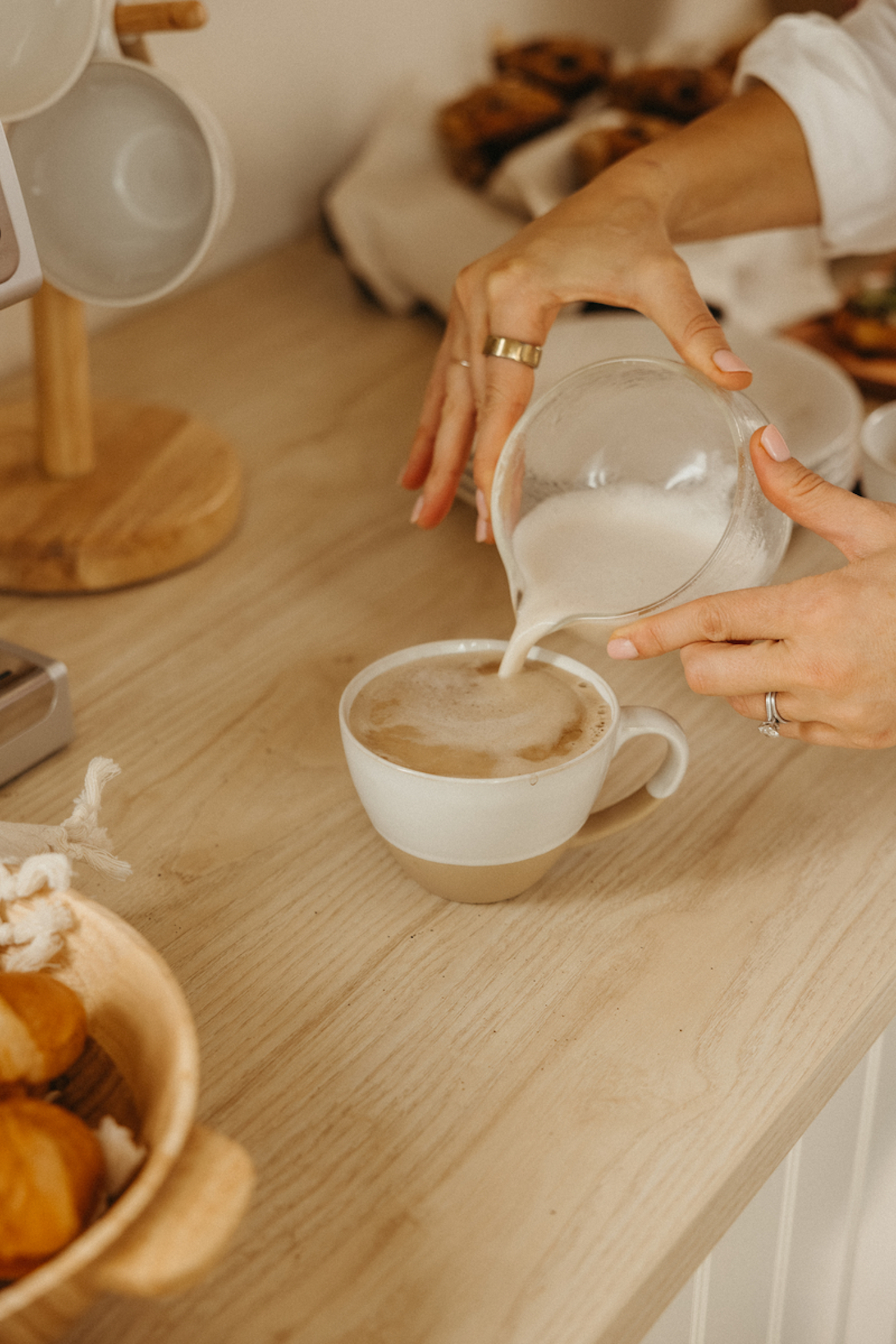 The Ultimate Guide to Non-Dairy Milk (and How to Use It) - The world of zen